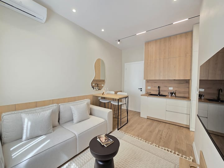 Stylish Base - City Center - Tirana
