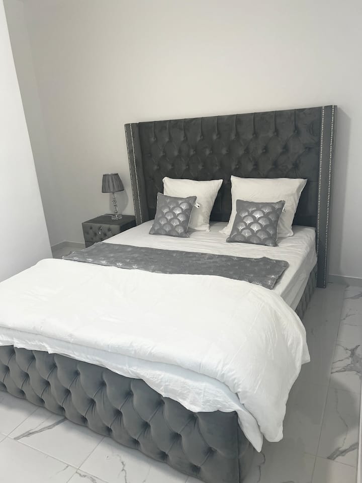 - The House Of Meaux ~ Disney - ibis Styles Meaux Centre