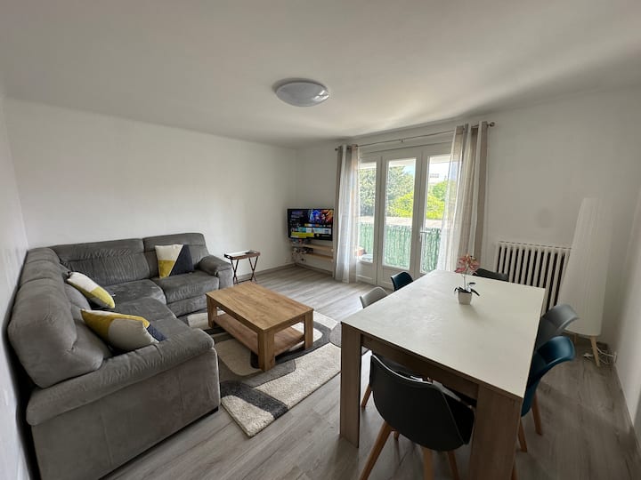 Appartement Lumineux Avec Balcon - Carpentras