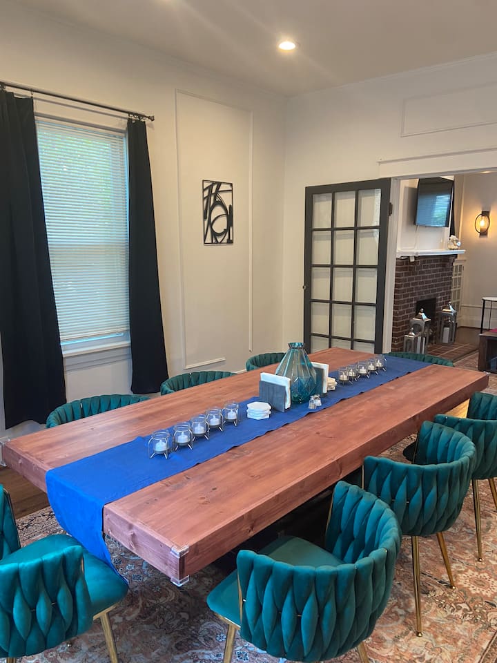 Charlie's Hideout, Close To Universities | 4 Brs - 린치버그