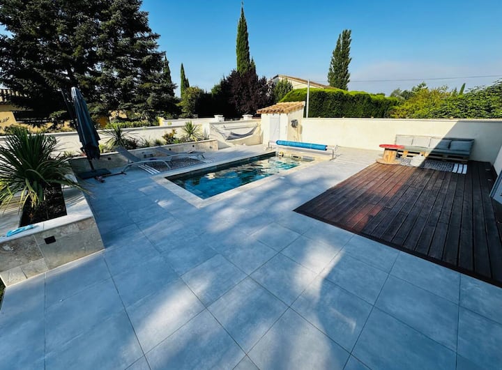 Villa 4 Ch. Avec Piscine Privée - Orange