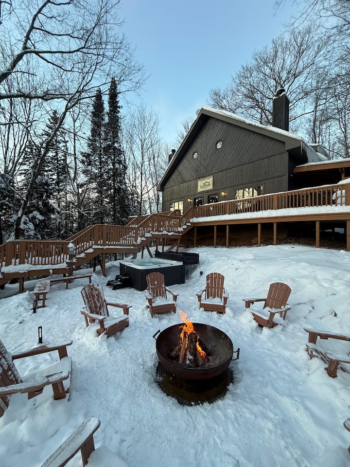 Snowy Owl Lodge - Left Side (Formerly Hot Springs) - Michigan