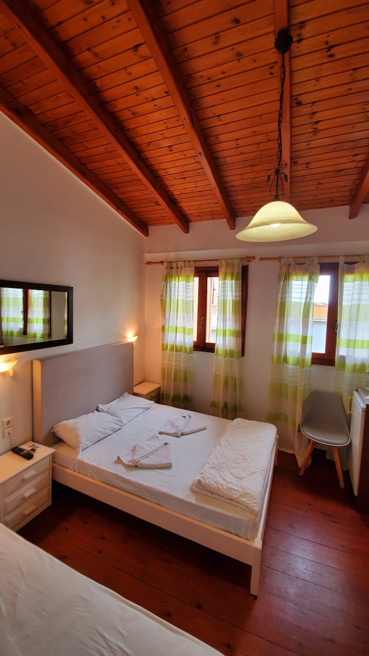 Budget Triple Room - Chania