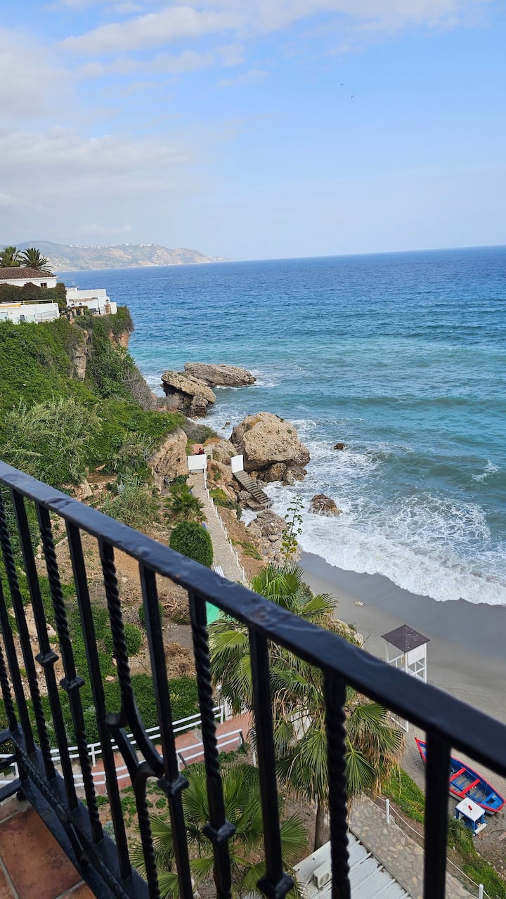 Bonito Y Luminoso 
Apartamento - Nerja