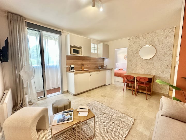 4 Couchages Proche Cassis Avec Facilité Parking - Aubagne