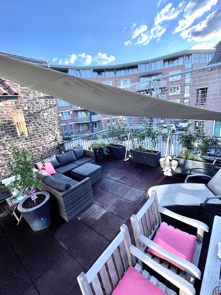 Sir James
Boutique Victorian Townhouse
Roermond - Roermond