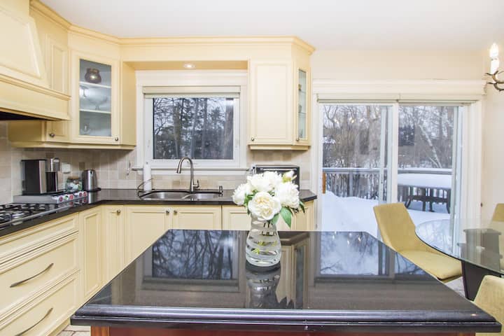 Thornhill Tranquil Ravine Stay - Markham