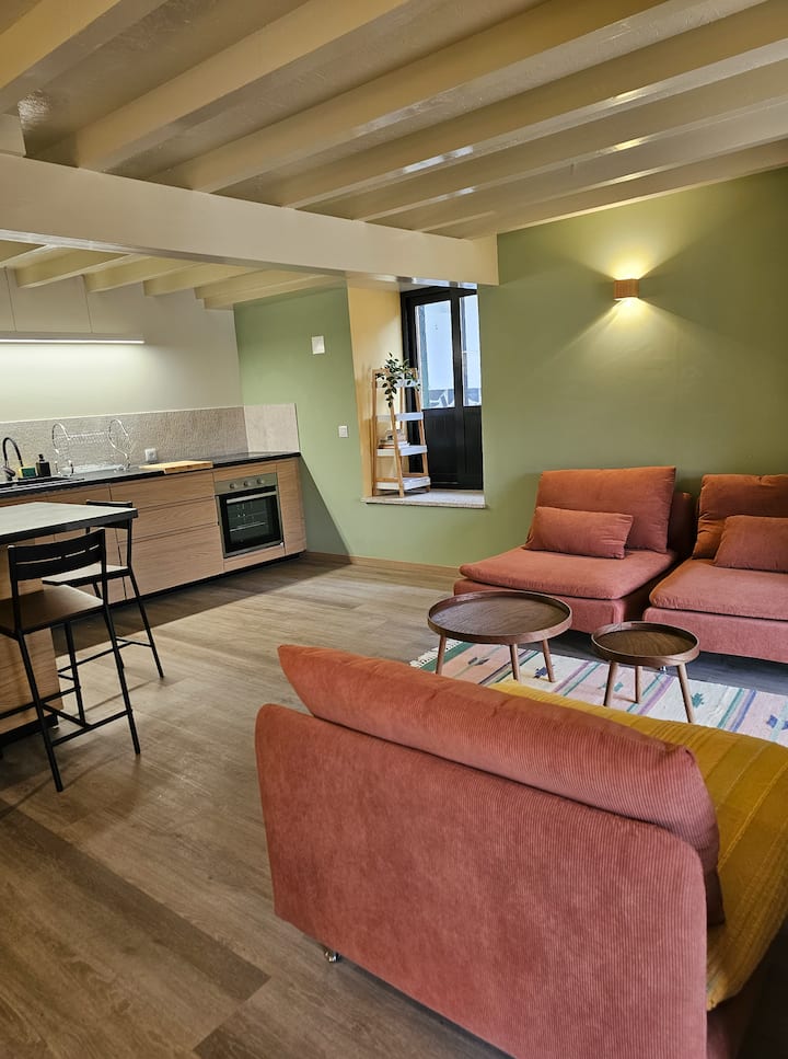 The Yellow House 1 - Arganil