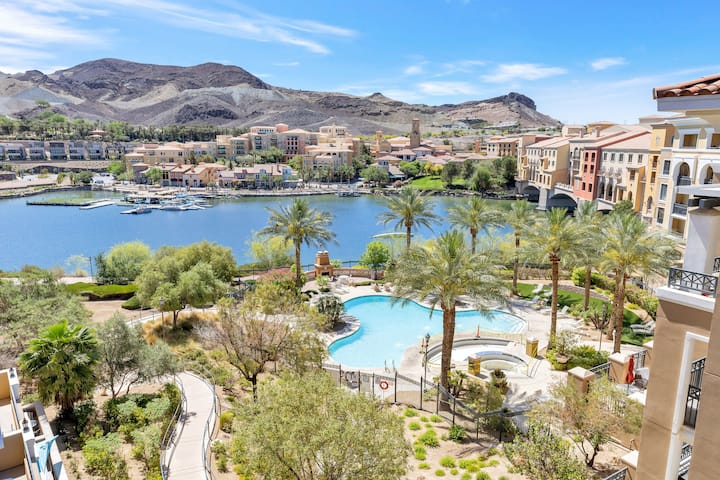 Lake Las Vegas 1br | Top Floor | Lake Views - Henderson, NV