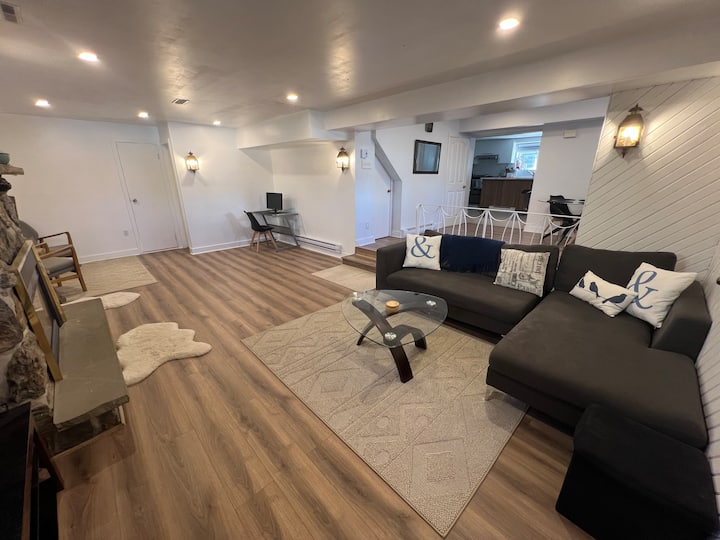 Tout Inclus - Spacieux 3½ Rénové + Parking Privé - Laval