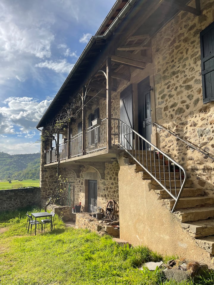 Maison D’hôtes/gîte La Petite Maison - Naussac