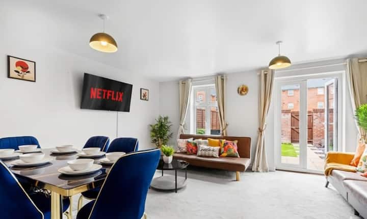 3br Contractor Stay| Free Parking| Monthly Savings - Swindon