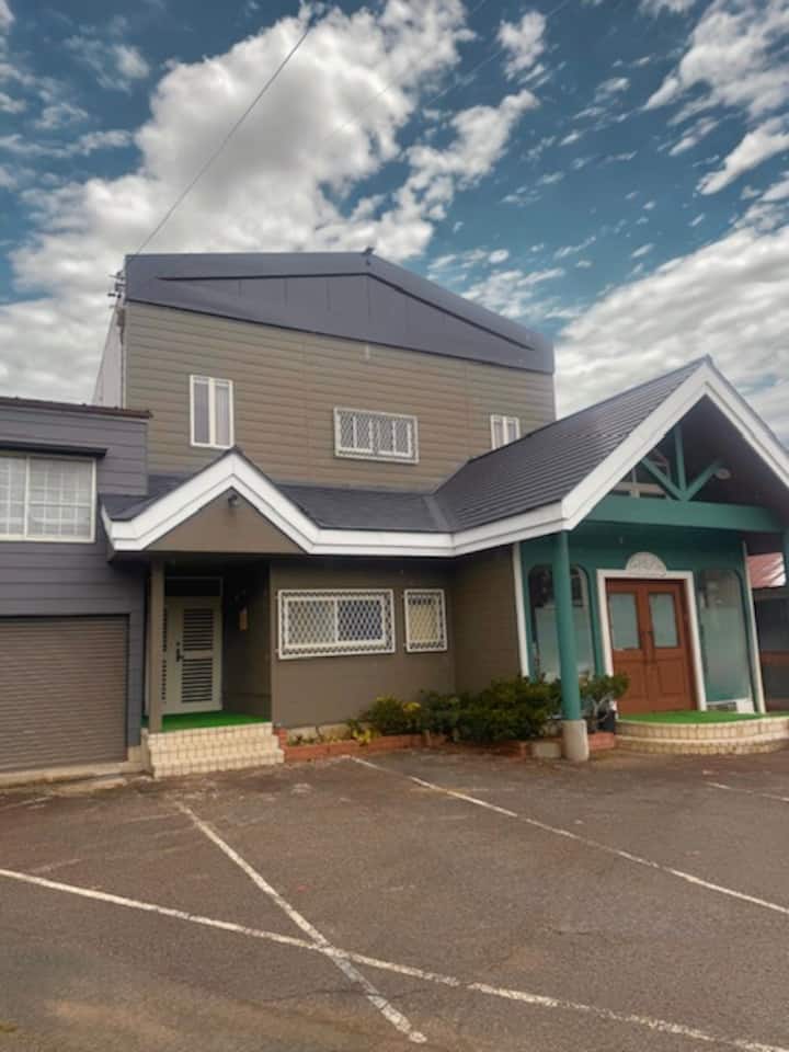 101小さな街のシェアハウス
2025リニューアルオープン - Takayama