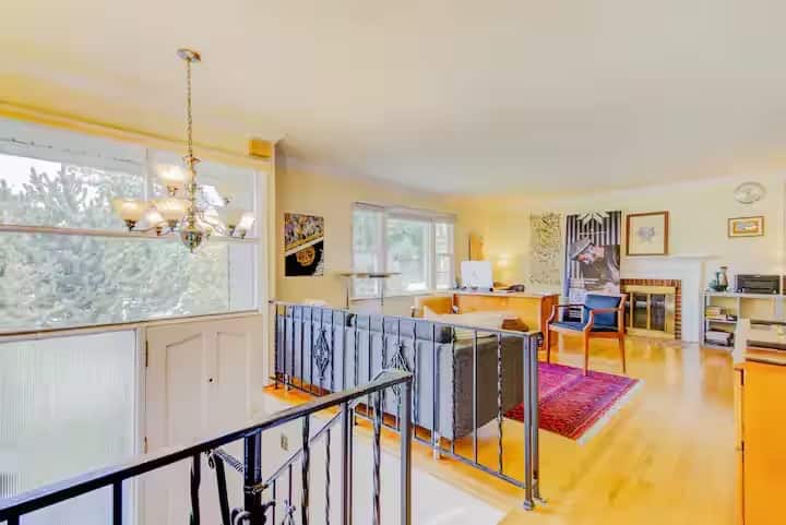 Huge 4br House | Free Parking · Metro · 5 Min Dca - Arlington, VA