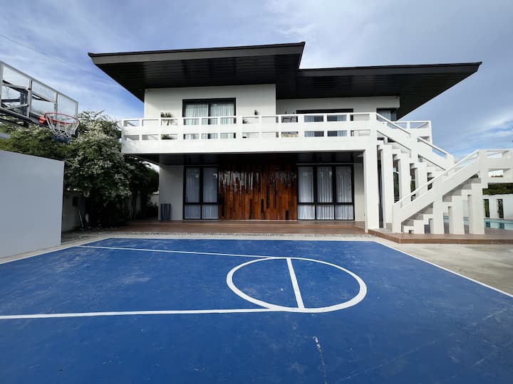 La-casa Jorginna (𝙀𝙭𝙘𝙡𝙪𝙨𝙞𝙫𝙚) — 18-26pax - Laiya