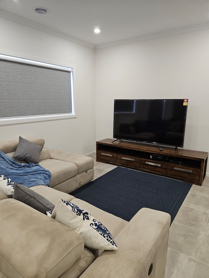 Amazing Home Away From Home - Melton