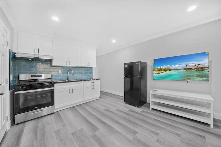 Private 2b2b Unit In Hacienda Heights-la-02 - West Covina, CA