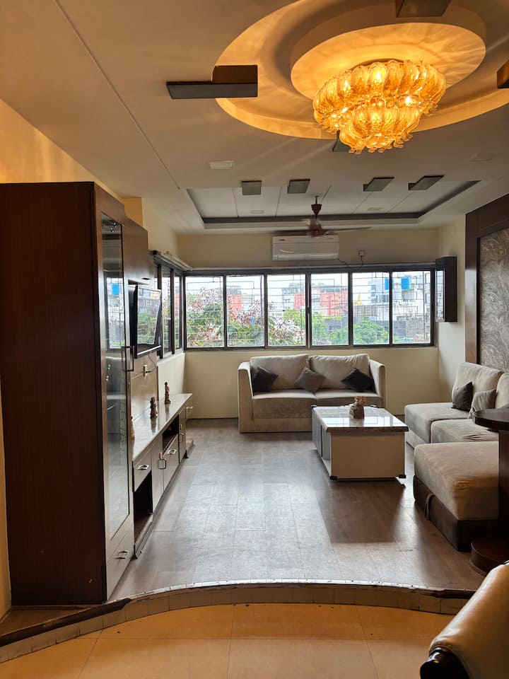 Glen 9 Bedroom Apartment - Kolkata