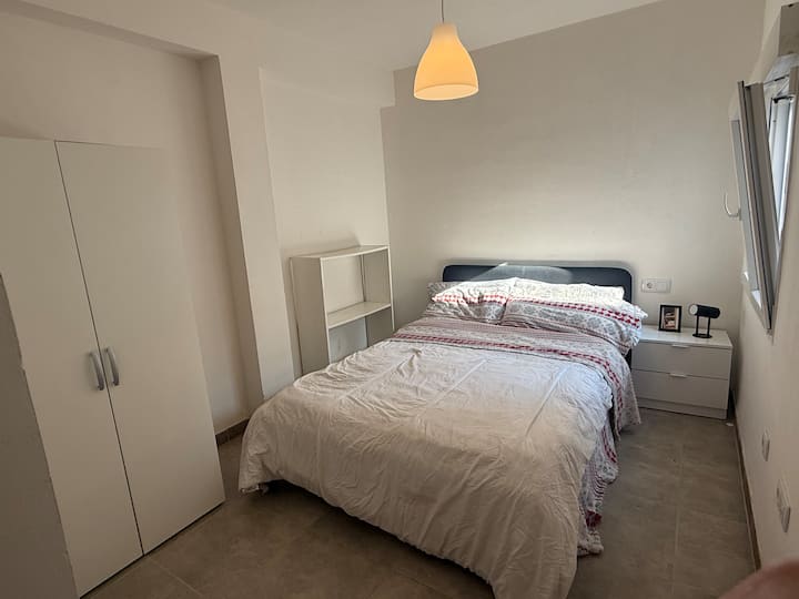 Habitación Cerca A La Playa - Gijón