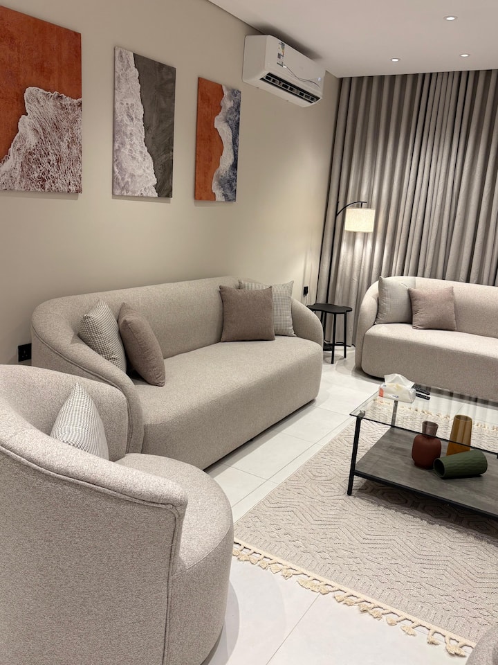 شقة فندقية غرفة نوم وصالة فاخرة وبدخول ذاتي - 