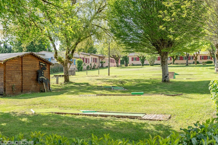 Centre De Vacances Villamblard - Dordogne