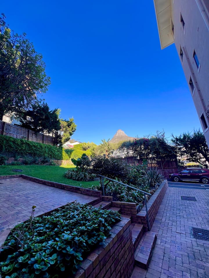 2 Bedroom Haven In Ocean View Drive - Cape Town