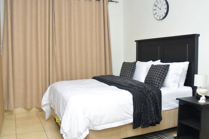 House For Six (Witbank, Emalahleni) - Witbank