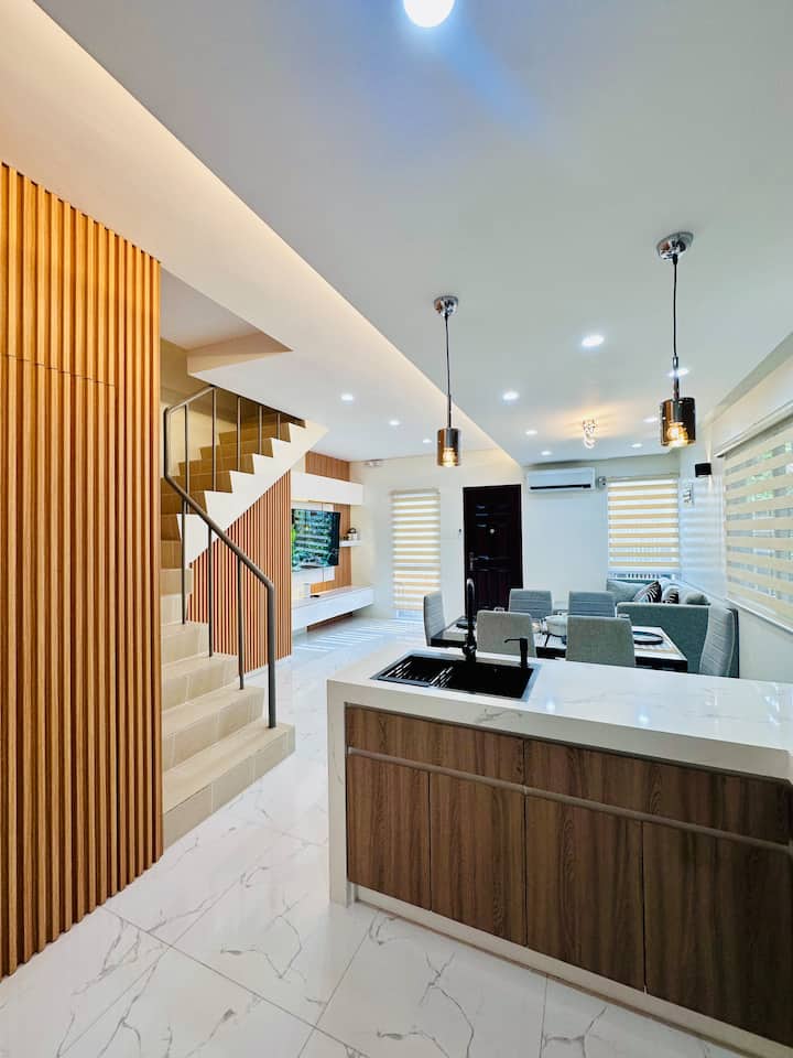 The Urban Nook: Cozy City Stay (W/ Carport) - Butuan City
