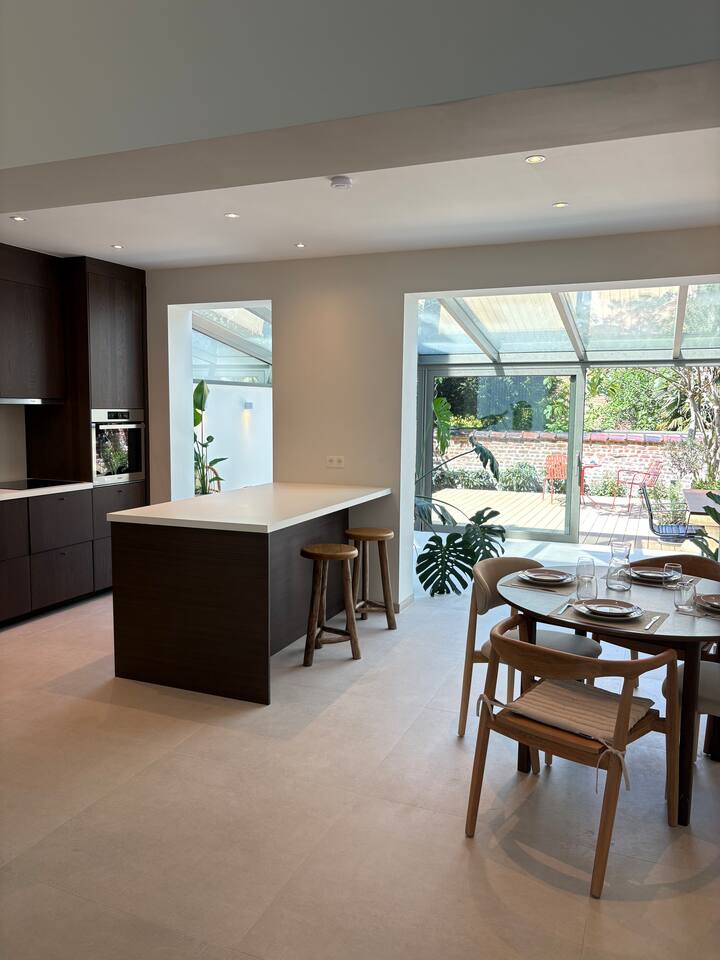 Calm Apartement In The Heart Of Ixelles - Bryssel