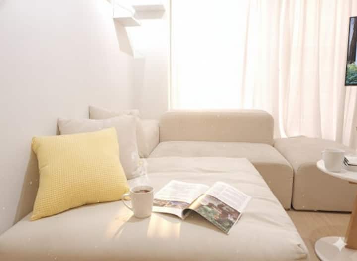 신축ㅣ서초역7분 | 조용한 프리미엄 숙소ㆍ무료 주차ㅣ아이 동반 가족숙소ㅣ - Seoul