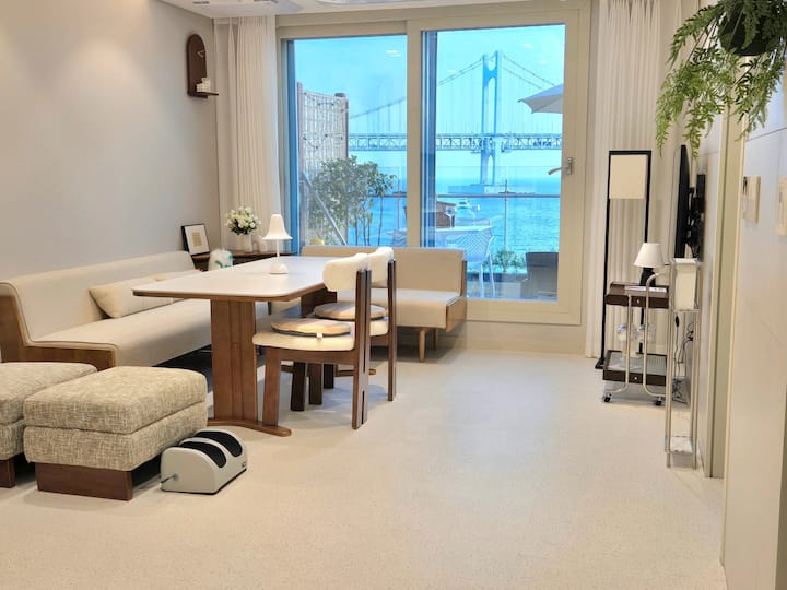 [New신고증합법숙소]시그니쳐 오션테라스/3룸[침실 2개/거실] 핫플/맛집투어/밀락더마켓 - Busan