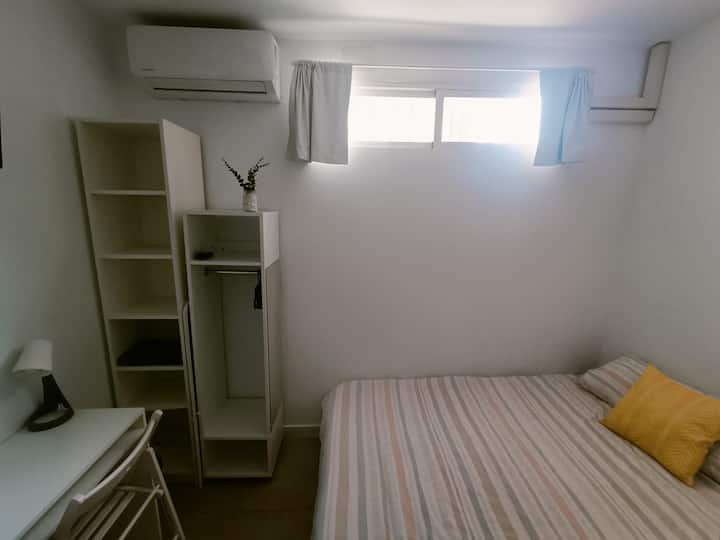 Studio Pour 1 Ou 2 à 10 Minutes De La Feria - Sevilla