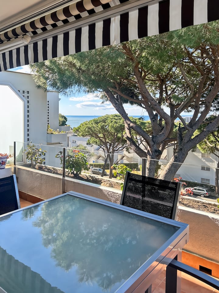 Appartement Avec Belle Terrasse & Vue Mer - Platja d'Aro