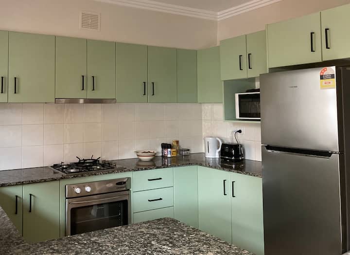 Redfern Apartment - Georginka - Moore Park