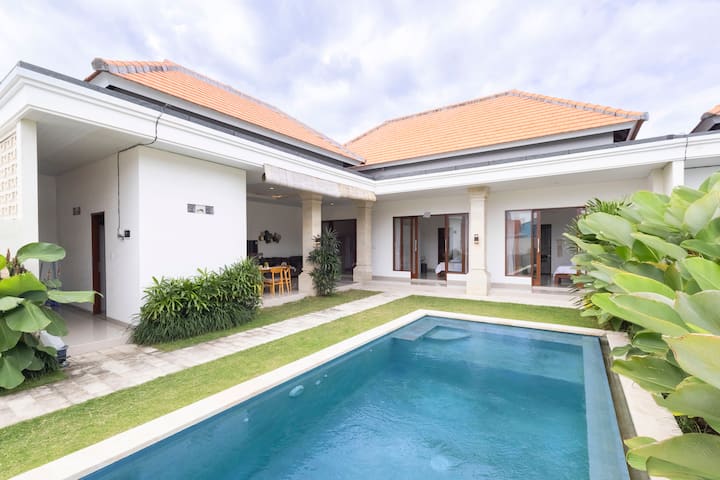 Huge Pool Villa In Canggu, 8 Min To Beach - Canggu