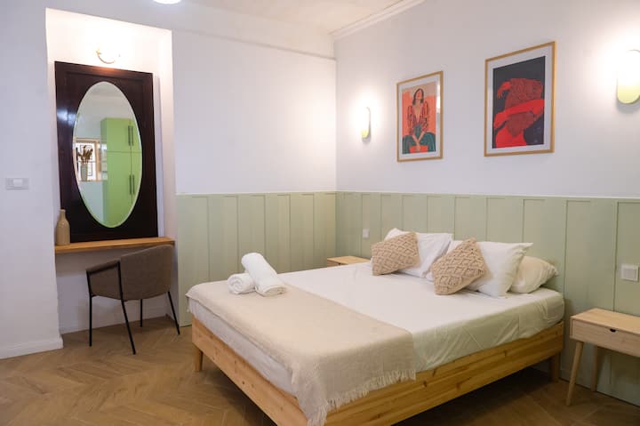 Apartment + Lush Yard | Valletta - Valletta