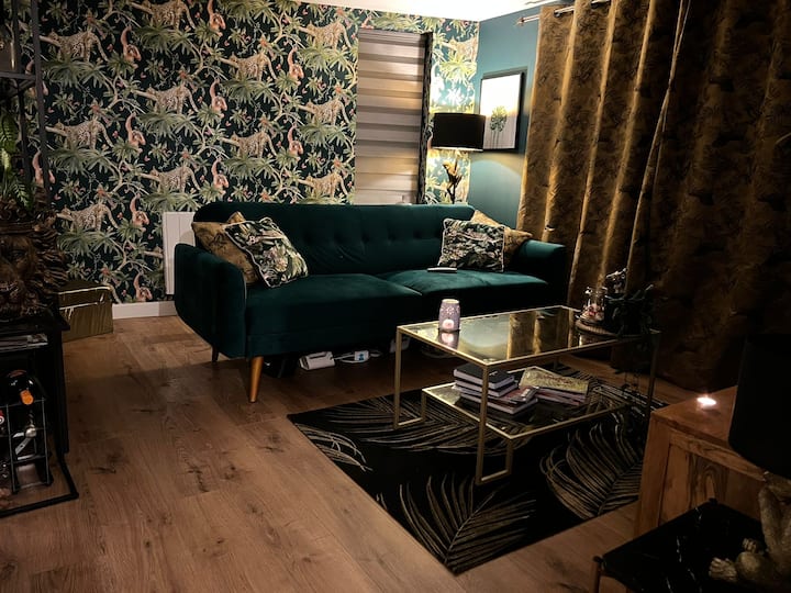 1 Bed Flat With Parking - Bradford-on-Avon