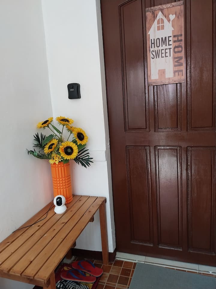 Stay & Play-25 Mins To Ph Arena! - Santa Maria