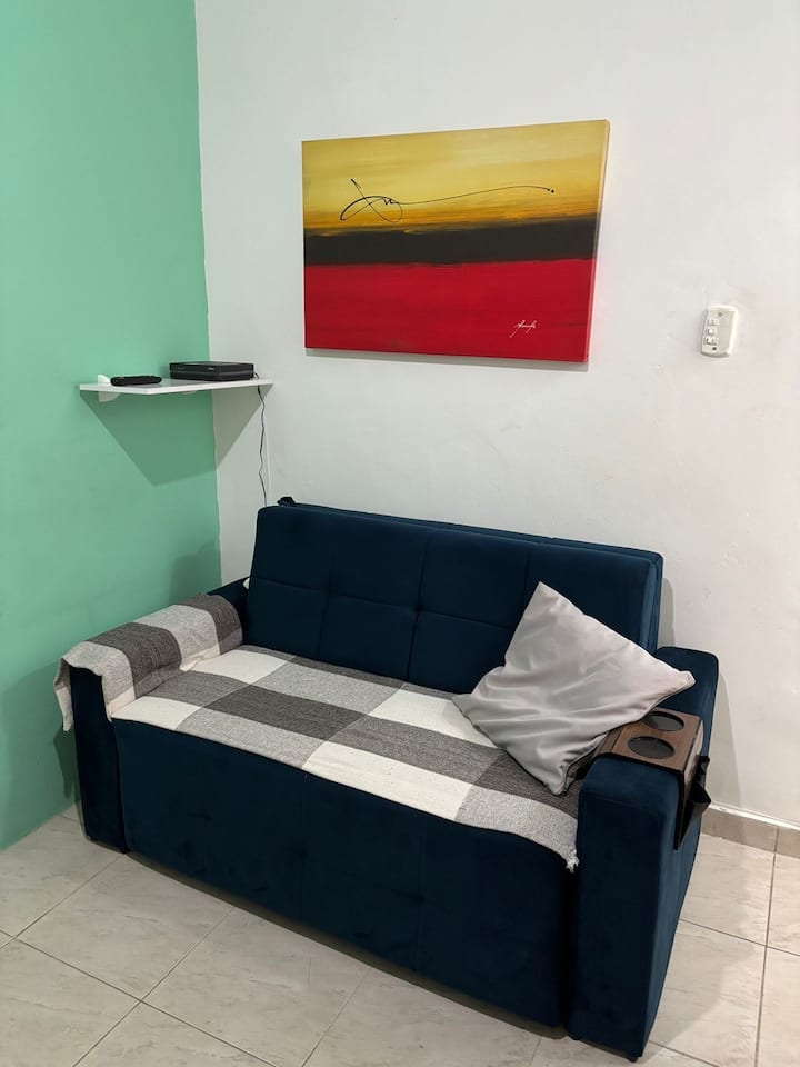 Espaço Inteiro Kit-net
Máximo 4 Pessoas - Copacabana
