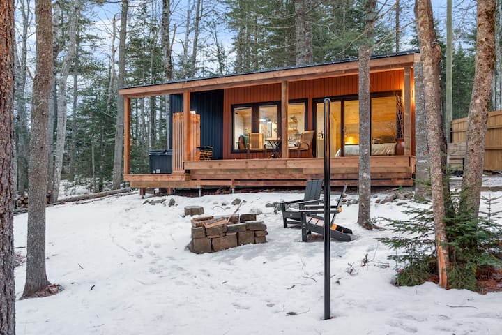 Sasquatch River Retreats- Squatch Lovers Den - Bouctouche