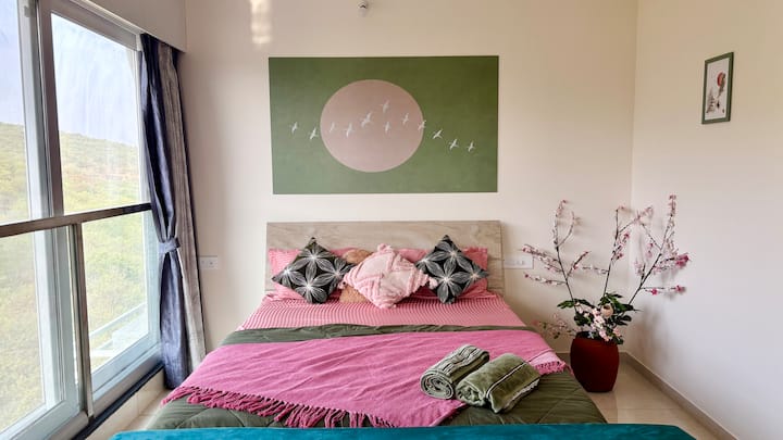 Casa Aura - Balcony Studio Apt -Baner Pashan - Pune