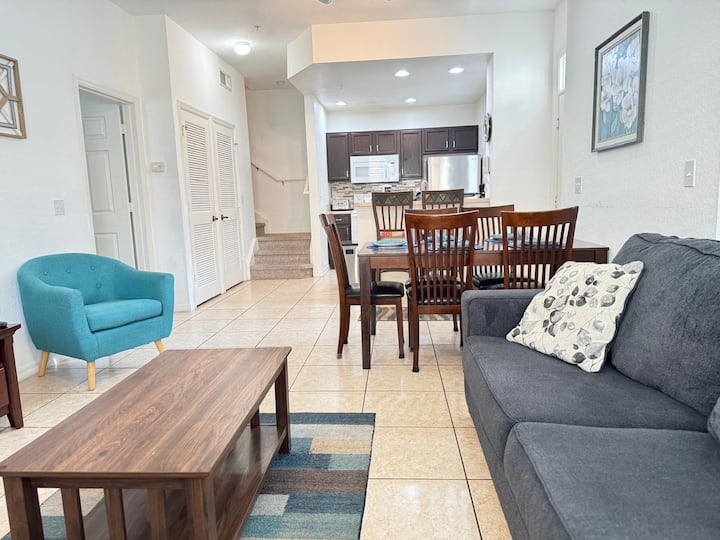 4 Bedroom 3 Bathroom Villas At Seven Dwarfs 4-108 - Kissimmee