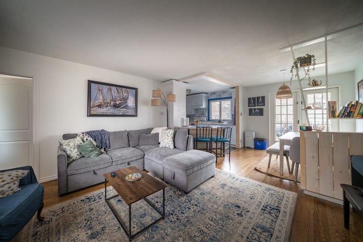 Charming Retreat - Brandon