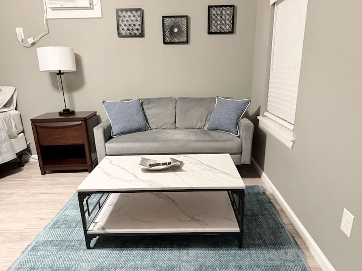 Small Studio Cove Duplex. - Delta Downs Racetrack, Hotel & Casino