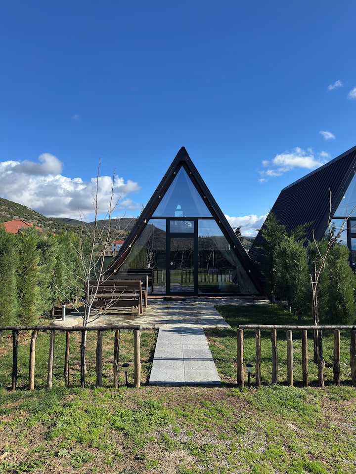 Rent Cabin Miri - Albanie