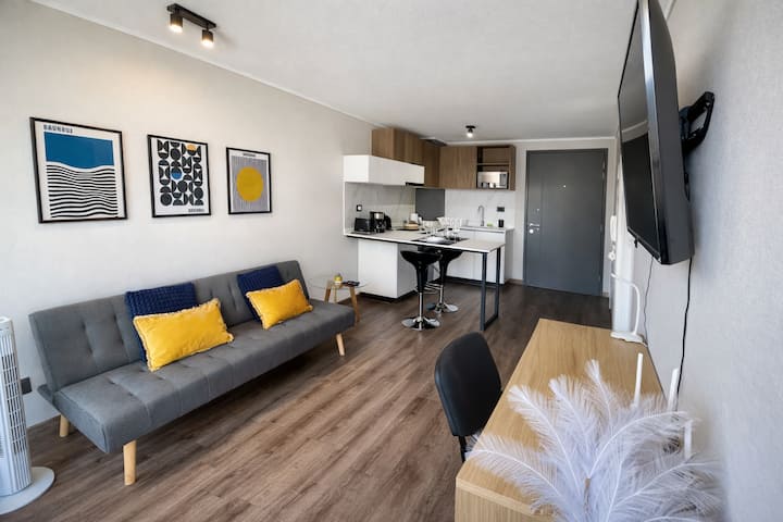 Home Office + Top Location + Gym + 600 Mbps Wi-fi - Santiago de Chile
