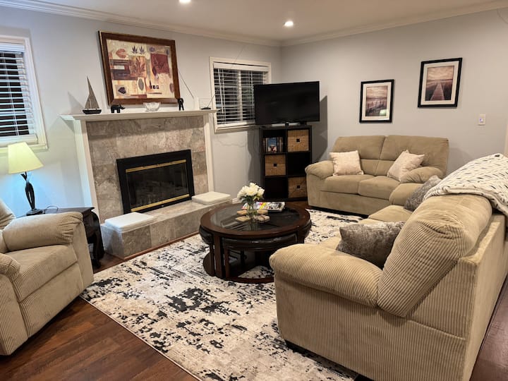 Mountain View Charmer - Mountain View, CA