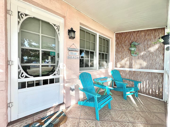 Coastal Cottage 233 | Walk To Beach • King Bed - Cocoa Beach, FL