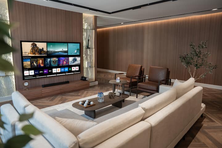 Urban Elegance & Prime Location - Riad