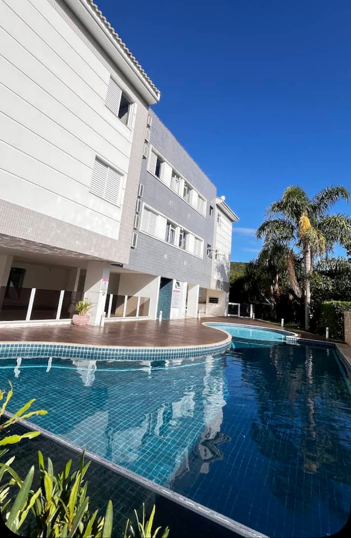 Apto Prático Na Praia De Palmas - Governador Celso Ramos